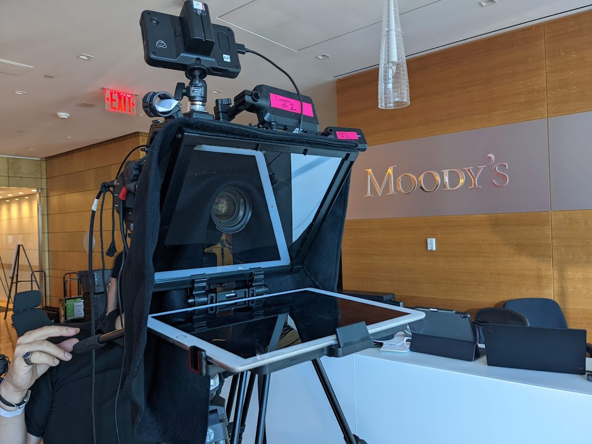 Teleprompters – Live Event Streaming Productions